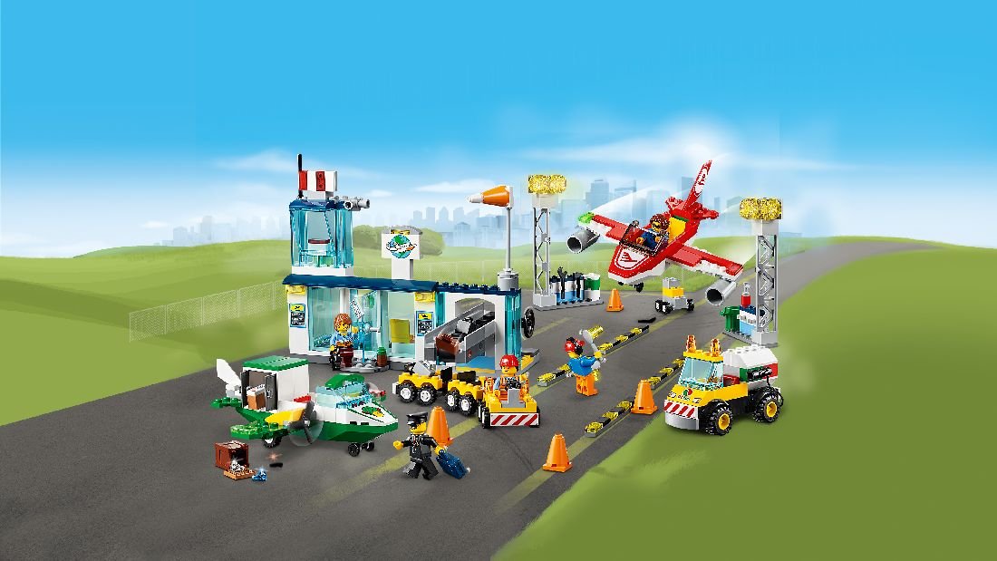 LEGO Juniors, klocki Lotnisko, 10764 - LEGO | Sklep EMPIK.COM