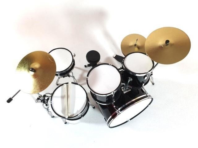 Mini perkusja, czarna MDR-0022, skal 1:5 - UPOMINKARNIA | Sklep EMPIK.COM