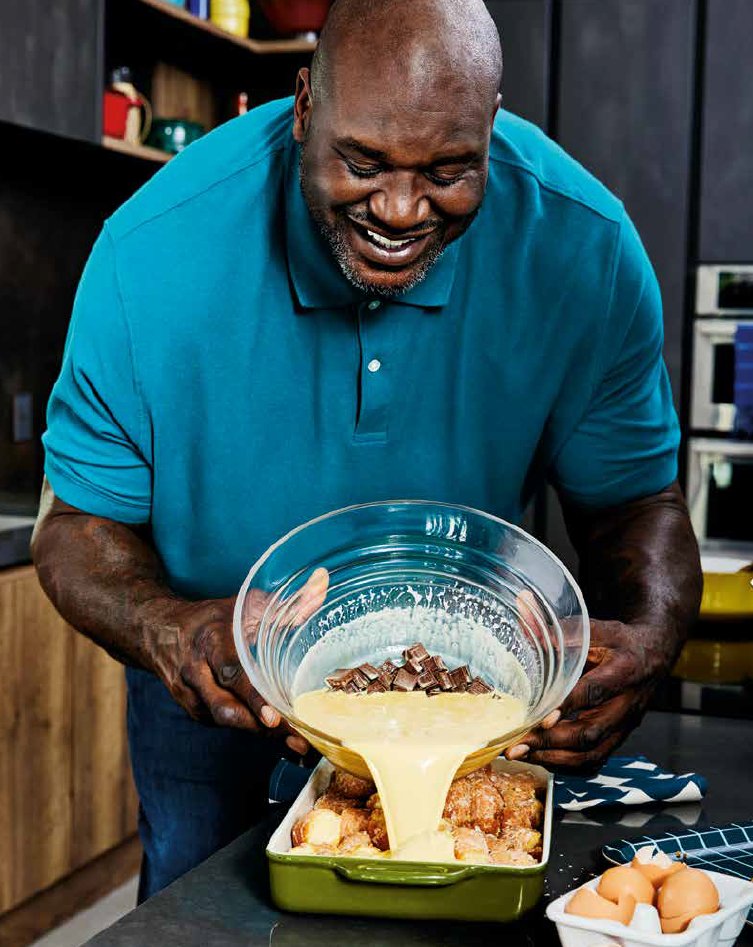 Gotuj i jedz jak Shaq. Mistrzowskie przepisy na nakarmienie rodziny i ...