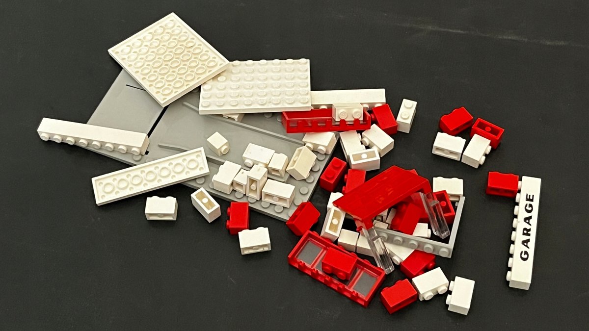 236 LEGO Garaż z Automatyczną Bramą - LEGO | Sklep EMPIK.COM