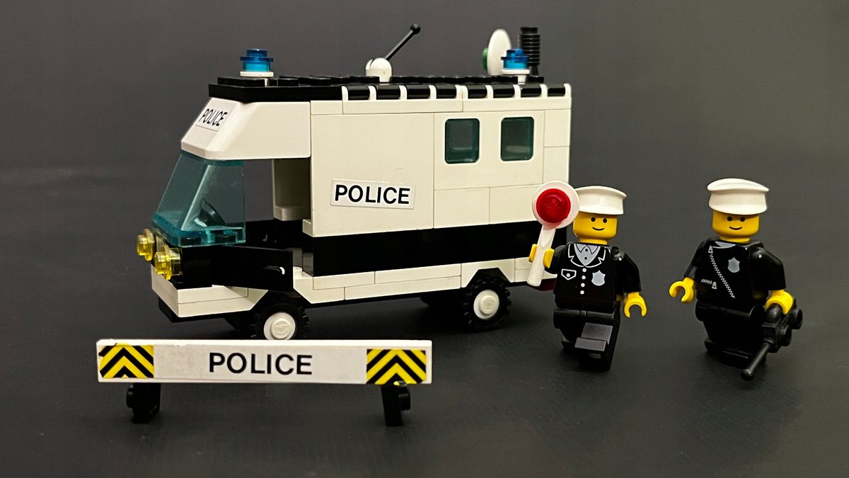 6676 LEGO Policyjny samochód dowodzenia - LEGO | Sklep EMPIK.COM