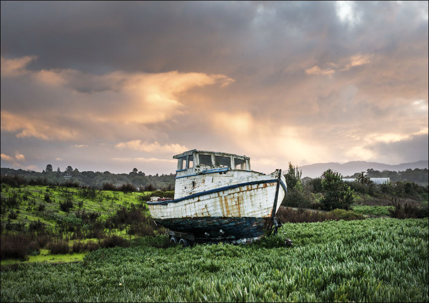 A well-used boat, Carol Highsmith - plakat 60x40 cm - Galeria Plakatu ...