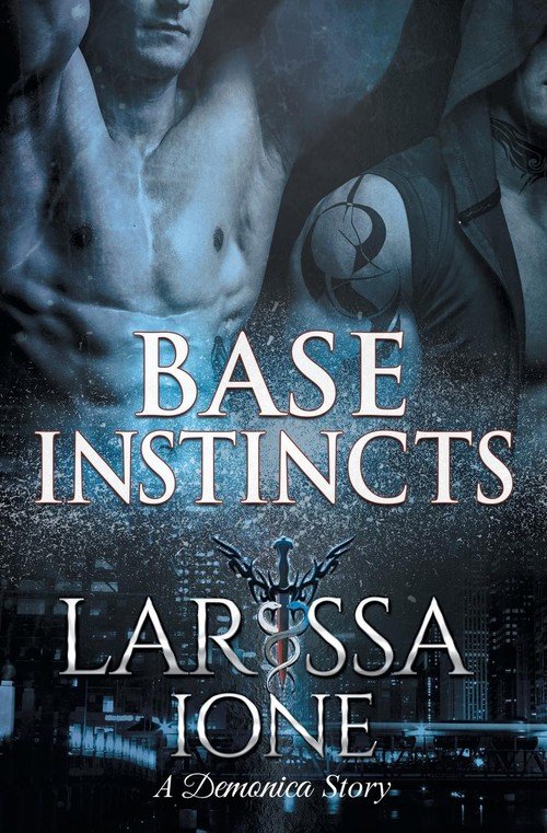 Base Instincts - Ione Larissa | Książka w Empik