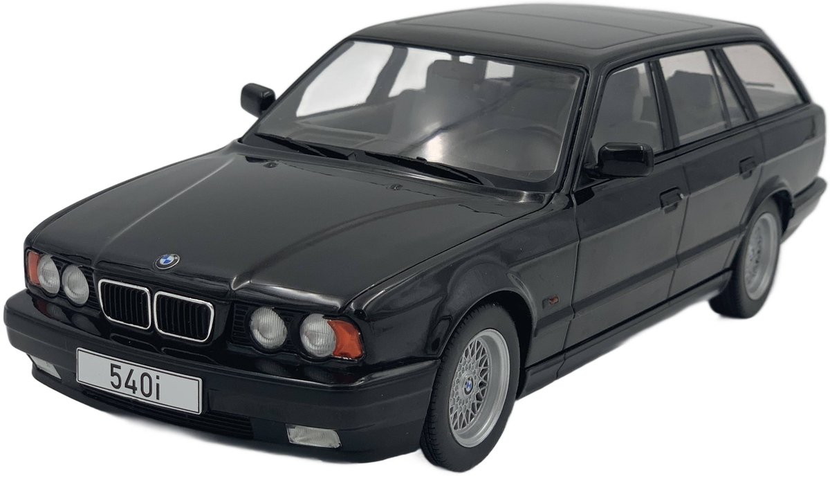 BMW 5-series Touring 1999 E34 1:18 model MCG 18329 - MCG | Sklep EMPIK.COM
