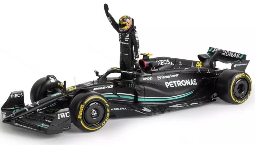 Bolid F1 Mercedes W14 #44 z kierowcą Bburago 1:24 28037 - Bburago ...