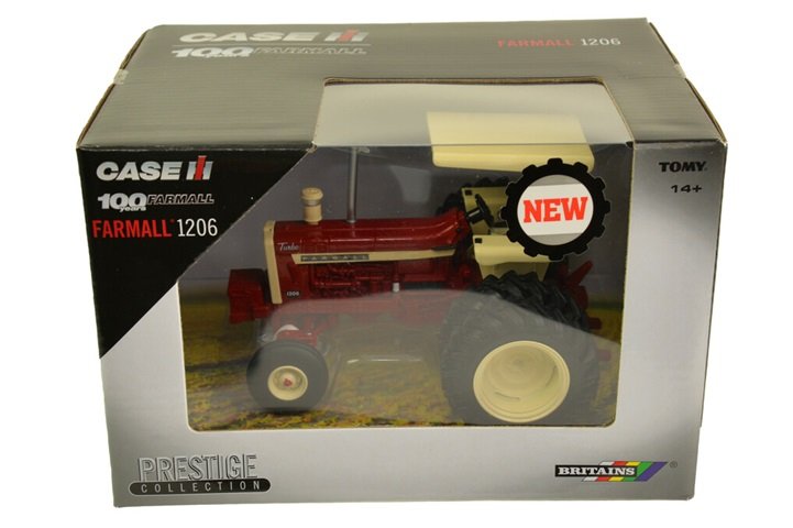 Britains traktor Case IH Farmall 1206 - Tomy Britains | Sklep EMPIK.COM