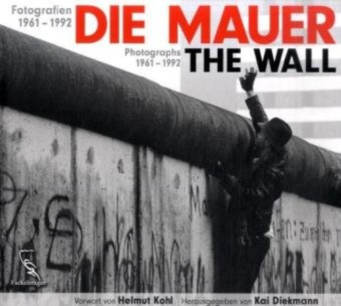 Die Mauer - Fotografien 1961-1992 - Opracowanie zbiorowe | Książka w Empik