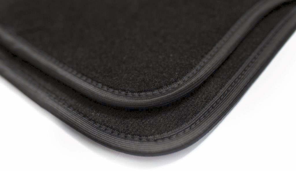 Dywaniki welurowe do MERCEDES GLC X253 - AlphaCar | Motoryzacja EMPIK