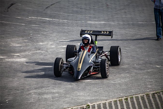 Ferrari vs Lotus vs Formuła - Inna marka | Karty prezentowe Sklep EMPIK.COM