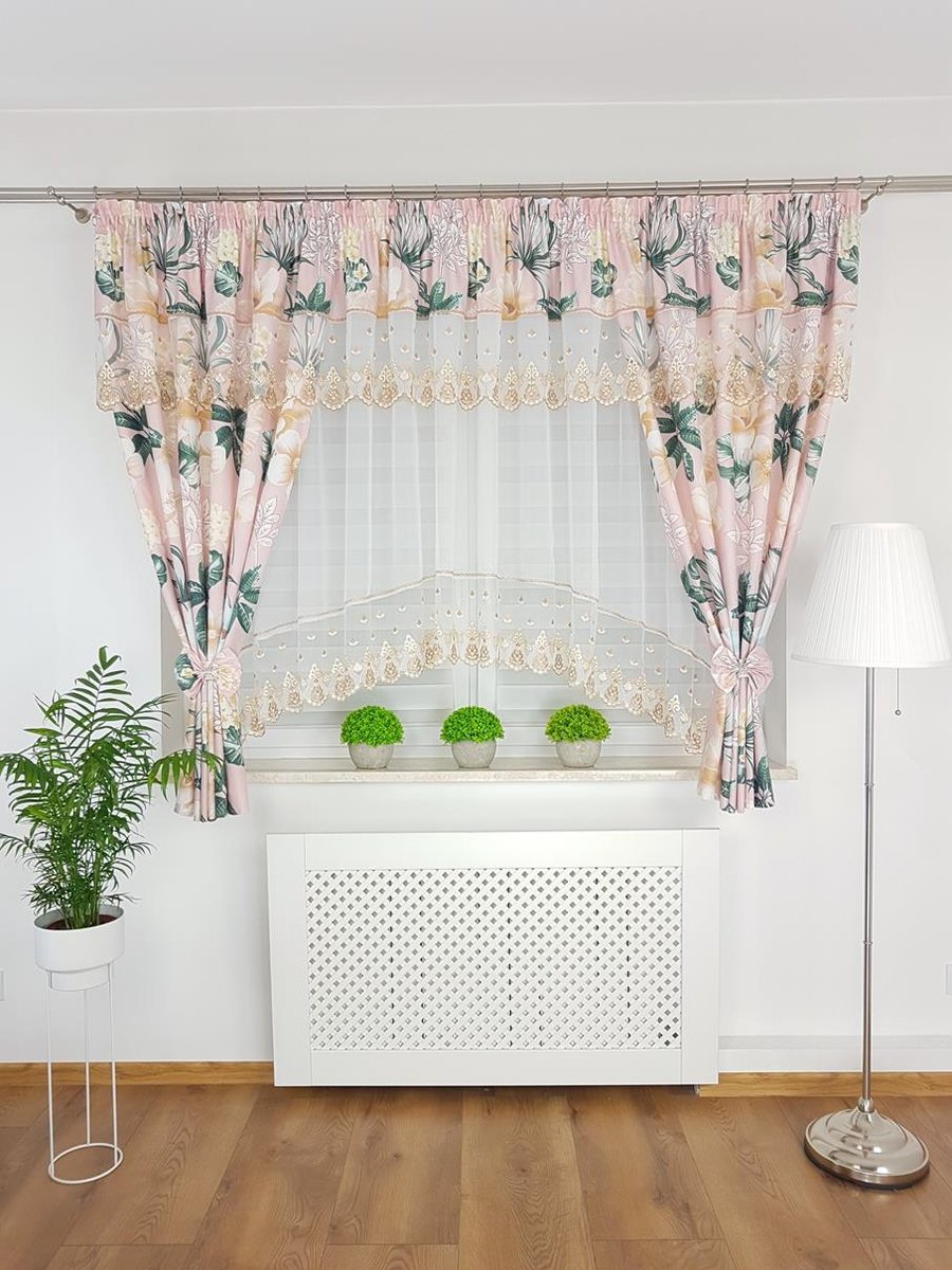 Firana gotowa z modnym wzorem - różowa, nowoczesne firanki do pokoju ...