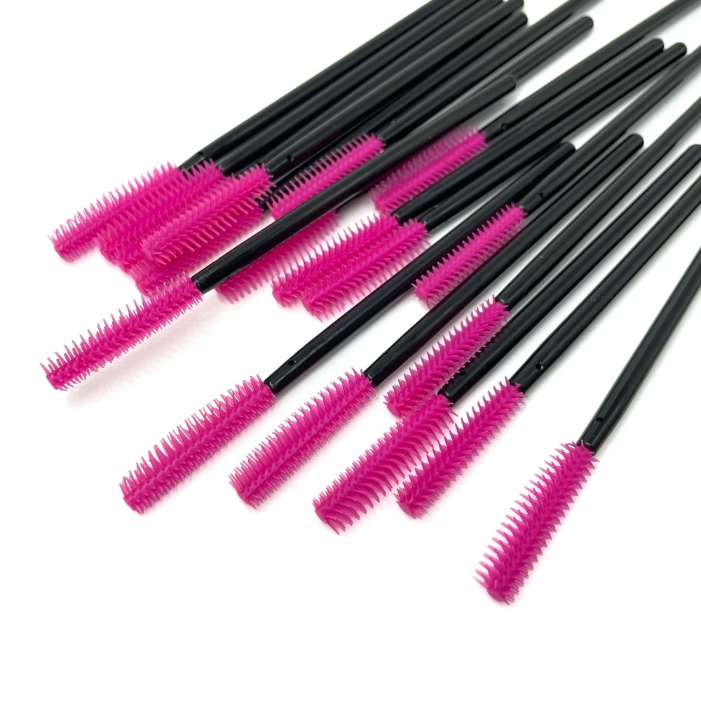 ForMe, Szczoteczka do rzęs silikonowa rączka czarna, włosie malinowe ...