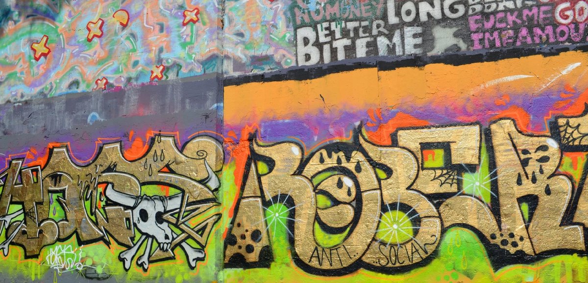 FOTOTAPETA GRAFFITI MUR NAPISY - AgmArt | Sklep EMPIK.COM