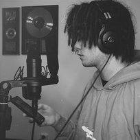 Toxic - Young Multi | Muzyka Sklep EMPIK.COM