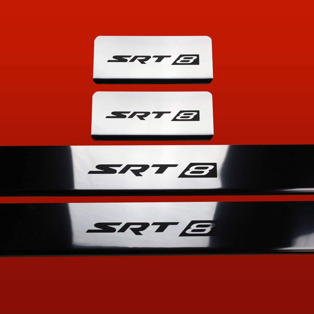 JEEP GRAND CHEROKEE MK4 WK2 SRT8 Listwy progowe Wykończenie połysk ze ...