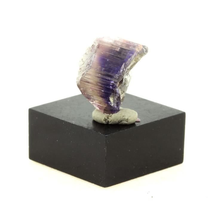 Kamienie i minerały. Tanzanit. 9,58 ct. Wzgórza Merelani, góry Lelatema ...