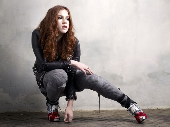 KATY B zapowiada drugą płytę! - Aktualności - Empik Pasje