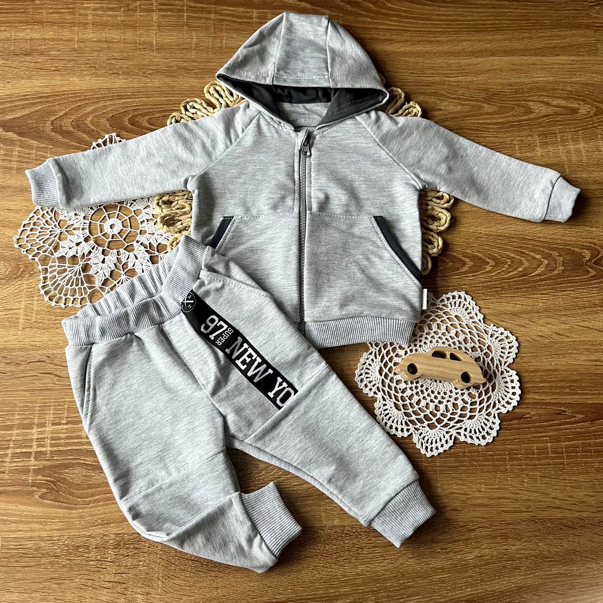 Komplet dresowy MAMATTI - Mamatti | Sklep EMPIK.COM