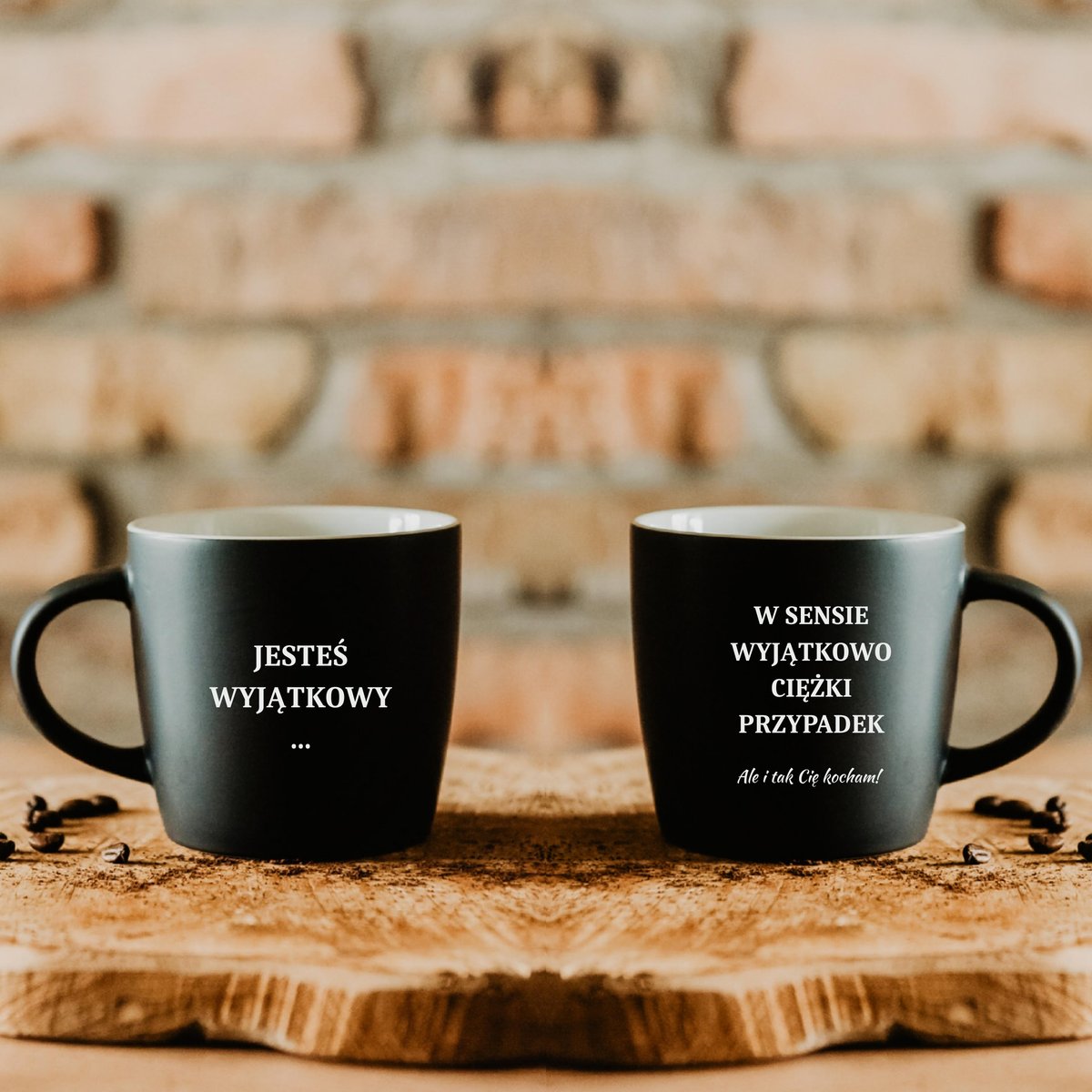 Kubek z GRAWEREM! 350 ml! Duży ceramiczny kubeczek. Grafika JESTEŚ WYJĄTKOWY... CIĘŻKI PRZYPADEK ...