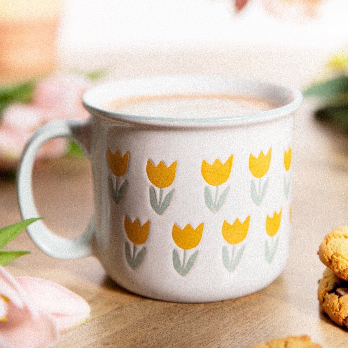 Kubek z kamionki TULINA w żółte tulipany 450 ml Homla - Homla | Sklep ...