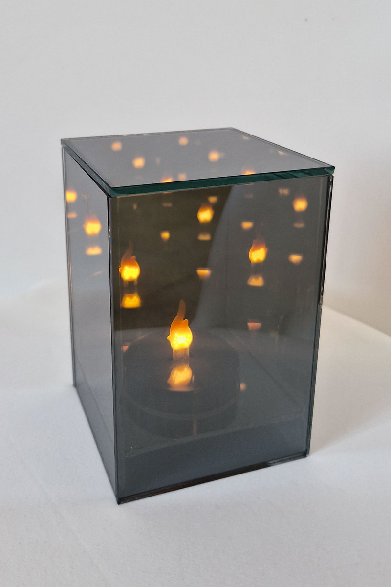 Lustrzany Lampion Znicz 3D LED Sześcian - Nelino | Sklep EMPIK.COM