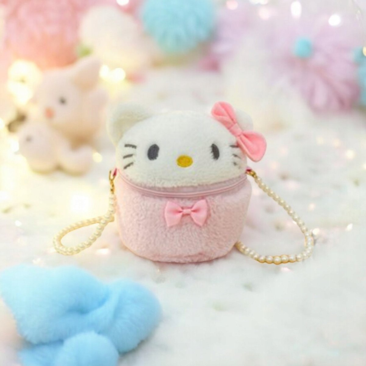 Mała Torebeczka Pluszowa Hello Kitty Z Odzobnym Paskiem Z Pereł Kuferek ...