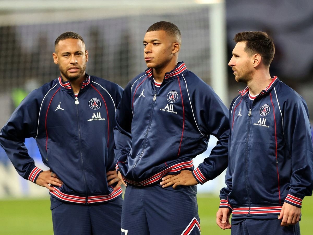 Naklejki na ścianę TRIO PSG Kylian Mbappe Neymar Lionel Messi 60x90 cm - Atram | Sklep EMPIK.COM