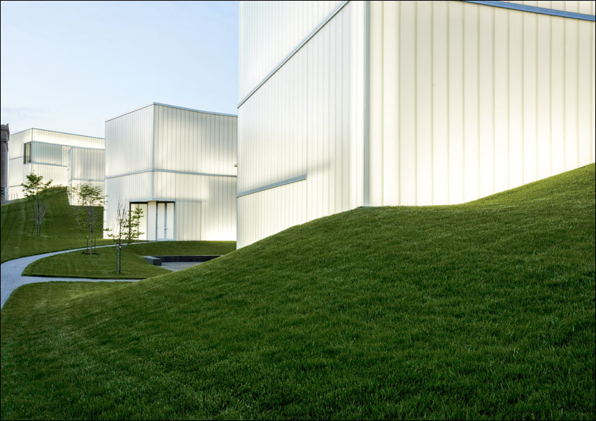 Nelson Atkins Museum Bloch Building in Kansas City, Missouri., Carol ...