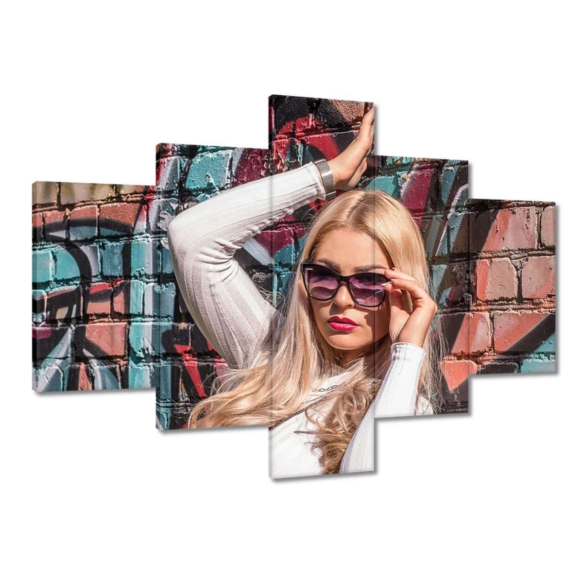 Obraz Blondynka w okularach, 100x70cm - ZeSmakiem | Sklep EMPIK.COM