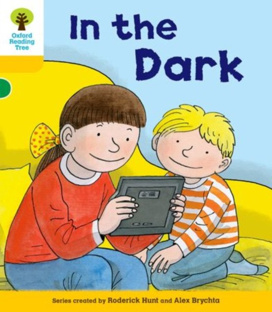 Oxford Reading Tree: Decode and Develop More A Level 5: In The Dark ...