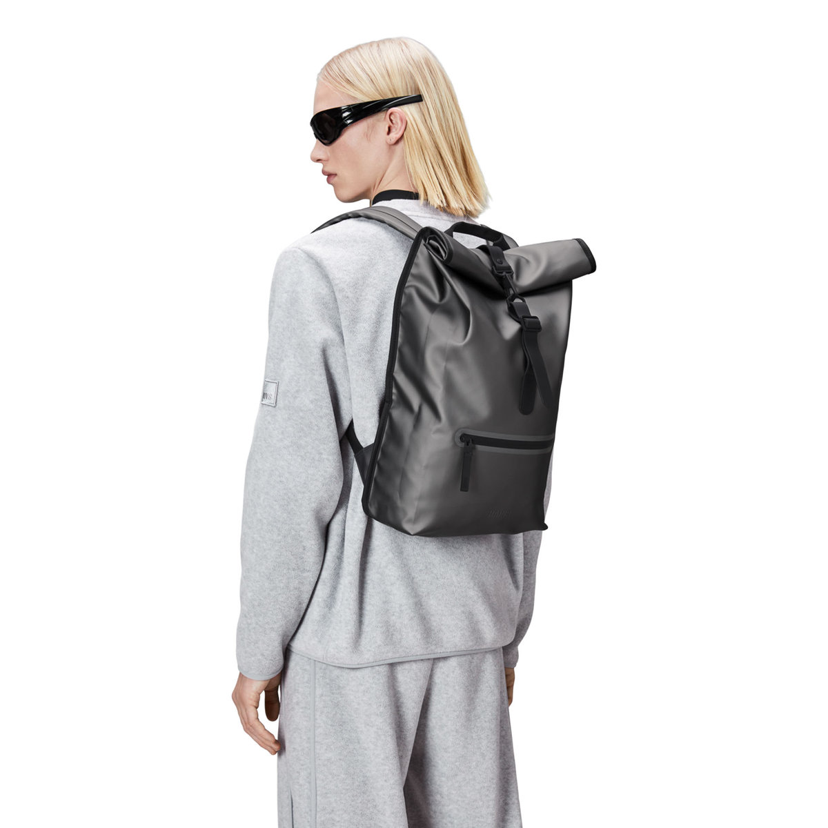 Plecak Rains Rolltop Metallic - Rains | Moda Sklep EMPIK.COM