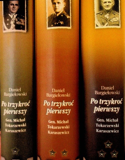 Po trzykroć pierwszy Tom 1 do 3 - Bargiełowski Daniel | Książka w Empik