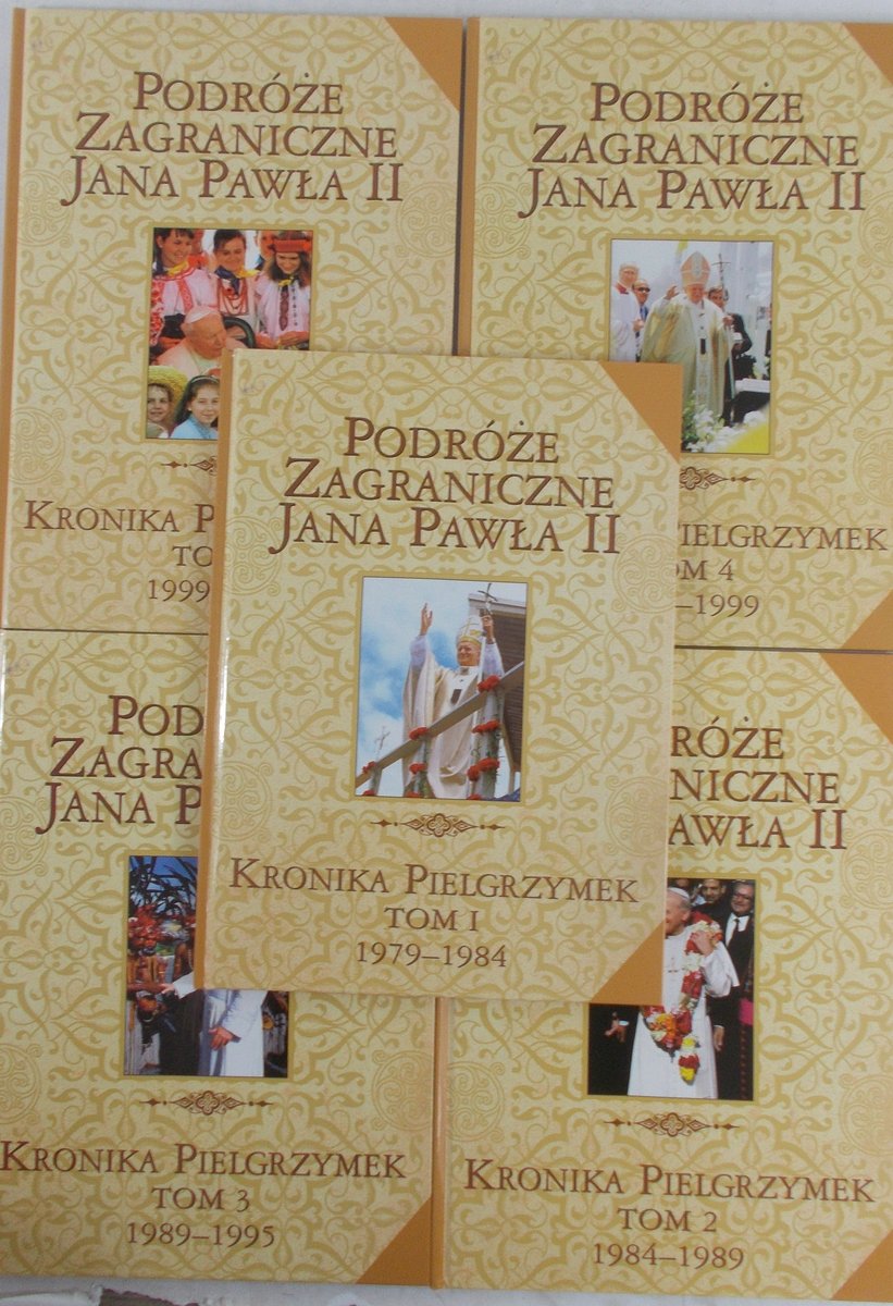 Podróże zagraniczne Jana Pawła II, 5 tomów - W opisie | Książka w Empik