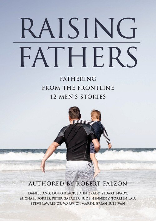 Raising Fathers - Opracowanie zbiorowe | Książka w Empik