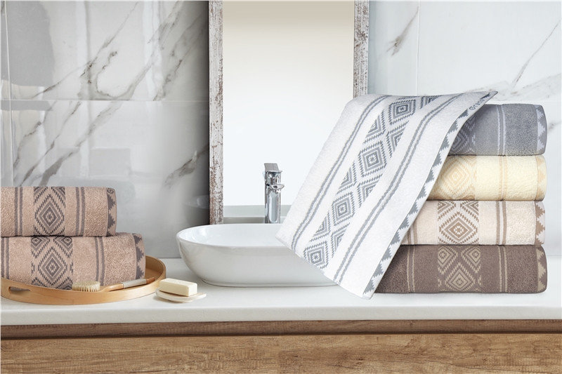 Ręcznik "greno" azteka 50x90 k - Greno | Sklep EMPIK.COM