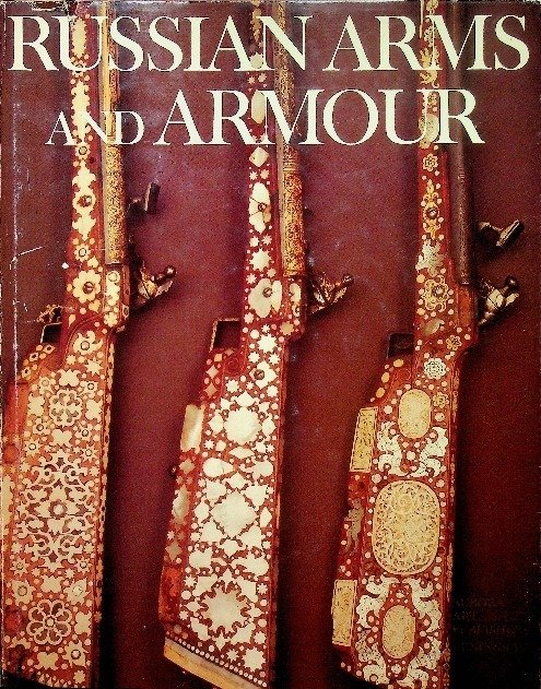 Russian Arms and Armour - Opracowanie zbiorowe | Książka w Empik