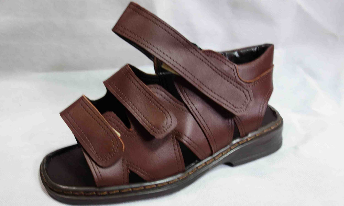 Sandaly męskie na CHORE Szerokie stopy podbicie 40 - Polskie buty ...