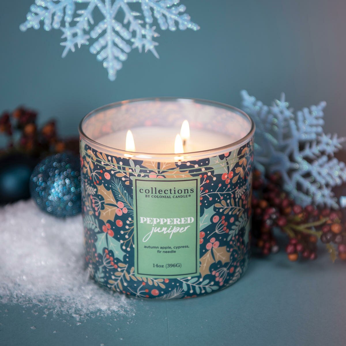 Sojowa świeca zapachowa świąteczna 3 knoty Colonial Candle 396 g ... Sojowa świeca zapachowa świąteczna 3 knoty Colonial Candle 396 g ...