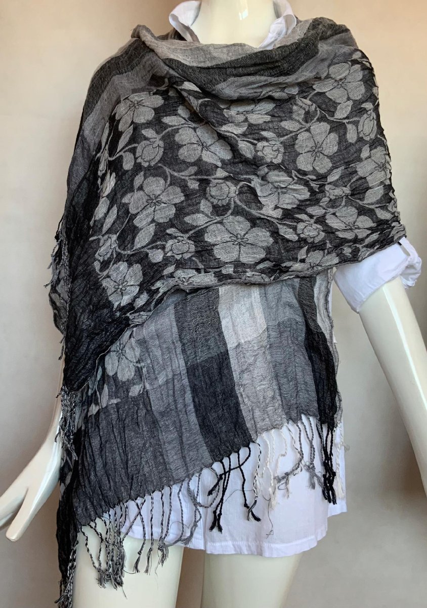 Szal Do Sukienki Czarny Maxi Pogrzeb Zaloba - EMC | Moda Sklep EMPIK.COM