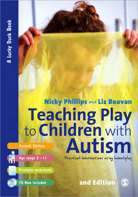 Teaching Play to Children with Autism - Phillips Nicky | Książka w Empik