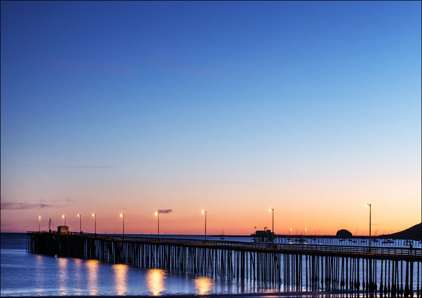 The Avila Beach pier at sunset., Carol Highsmith - plakat 50x40 cm ...