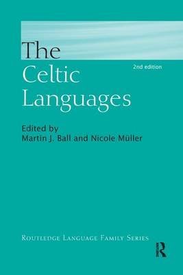 The Celtic Languages - Routledge Chapman Hall | Książka w Empik