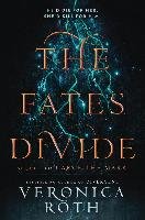 The Fates Divide - Roth Veronica | Książka w Empik