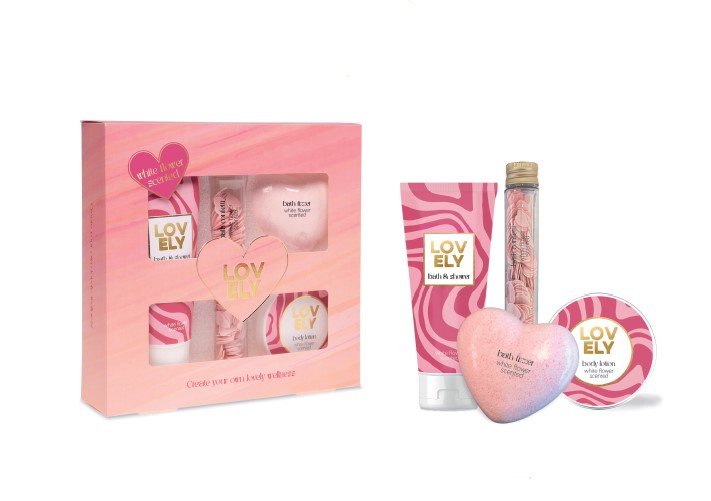 Treffina, Zestaw Kosmetyków Wellnes, 4 Szt. | Sklep EMPIK.COM