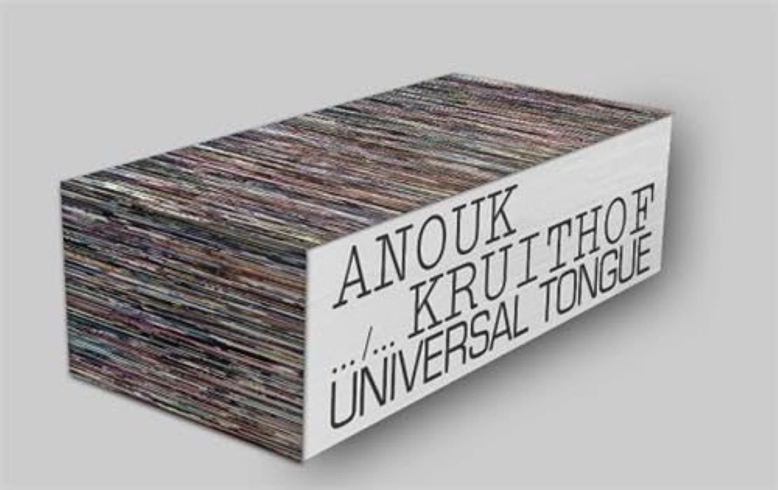 Universal Tongue - Anouk Kruithof | Książka w Empik