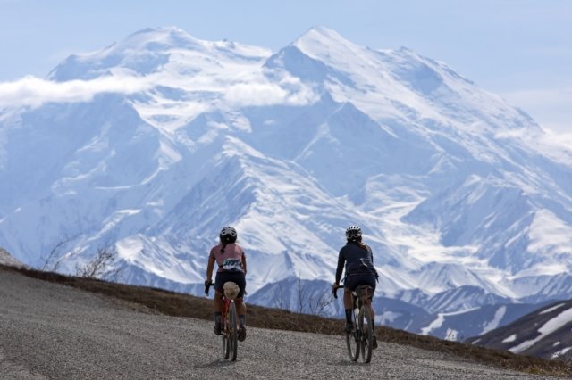 Wheels on Ice: Stories of Cycling in Alaska - University of Nebraska ...