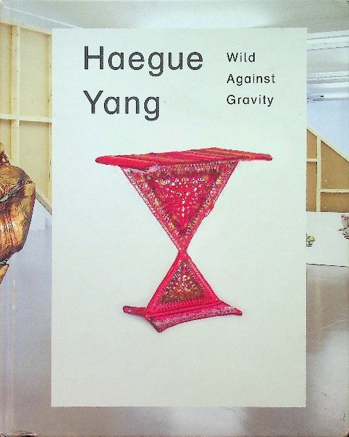 Wild Against Gravity - Opracowanie zbiorowe | Książka w Empik
