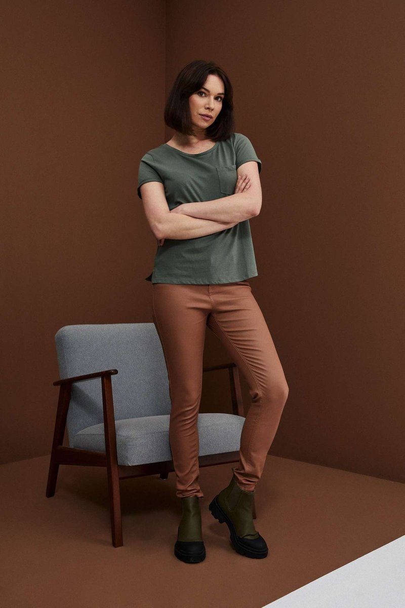 Woskowane spodnie typu rurki-XL - Moodo | Moda Sklep EMPIK.COM