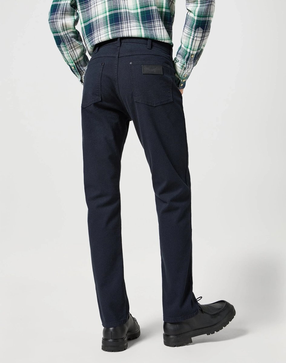 WRANGLER GREENSBORO DARK NAVY 112358043 42/32 - Wrangler | Moda Sklep ...