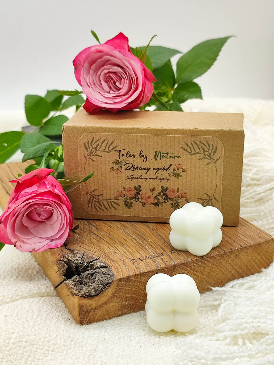 Zapachowy wosk sojowy do kominka Różany ogród - Tales by Nature | Sklep EMPIK.COM