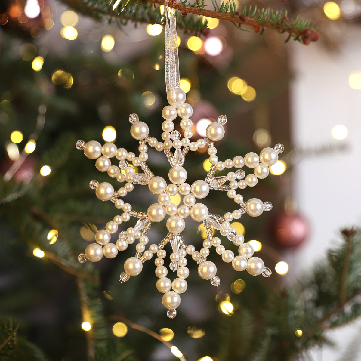 Zawieszka PERLYN śnieżynka perłowa 15 cm HOMLA - Homla | Sklep EMPIK.COM